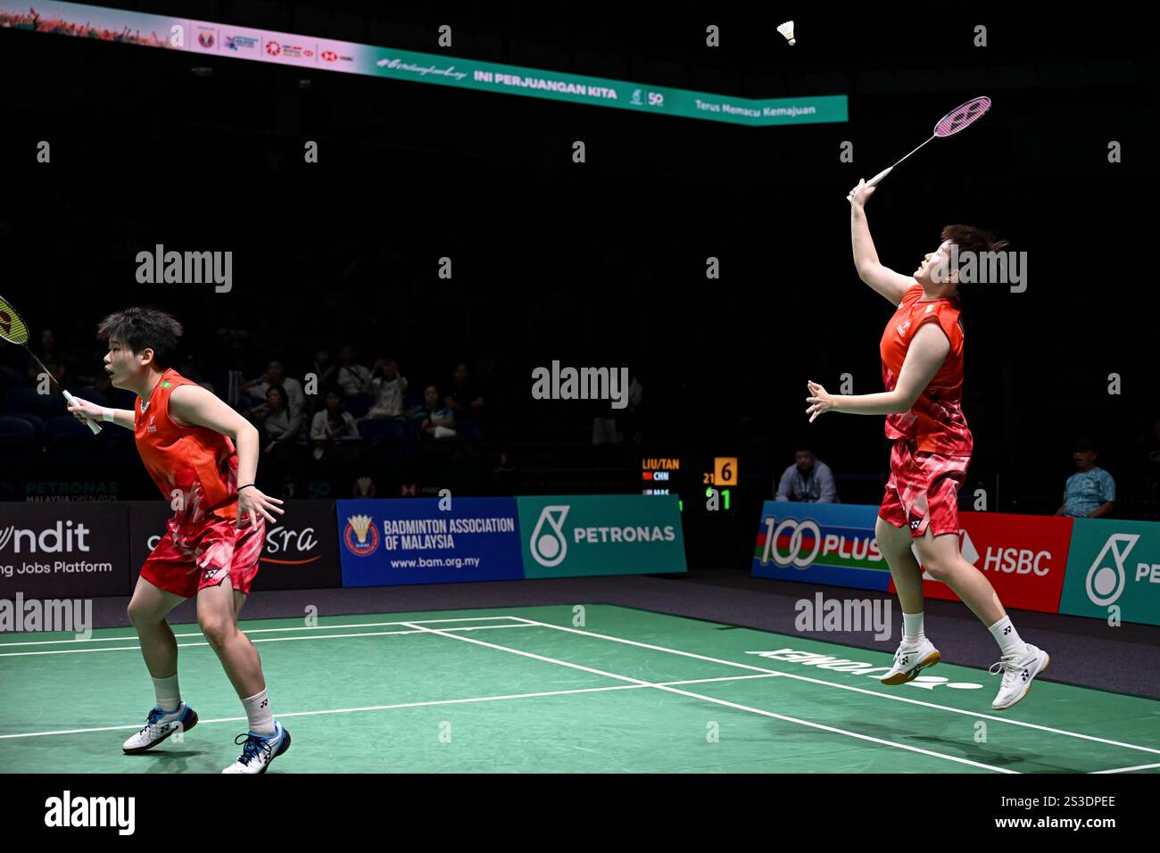 Kuala Lumpur, Malaysia. 9th Jan, 2025. Liu Shengshu/Tan Ning (L) compete during the women's ...