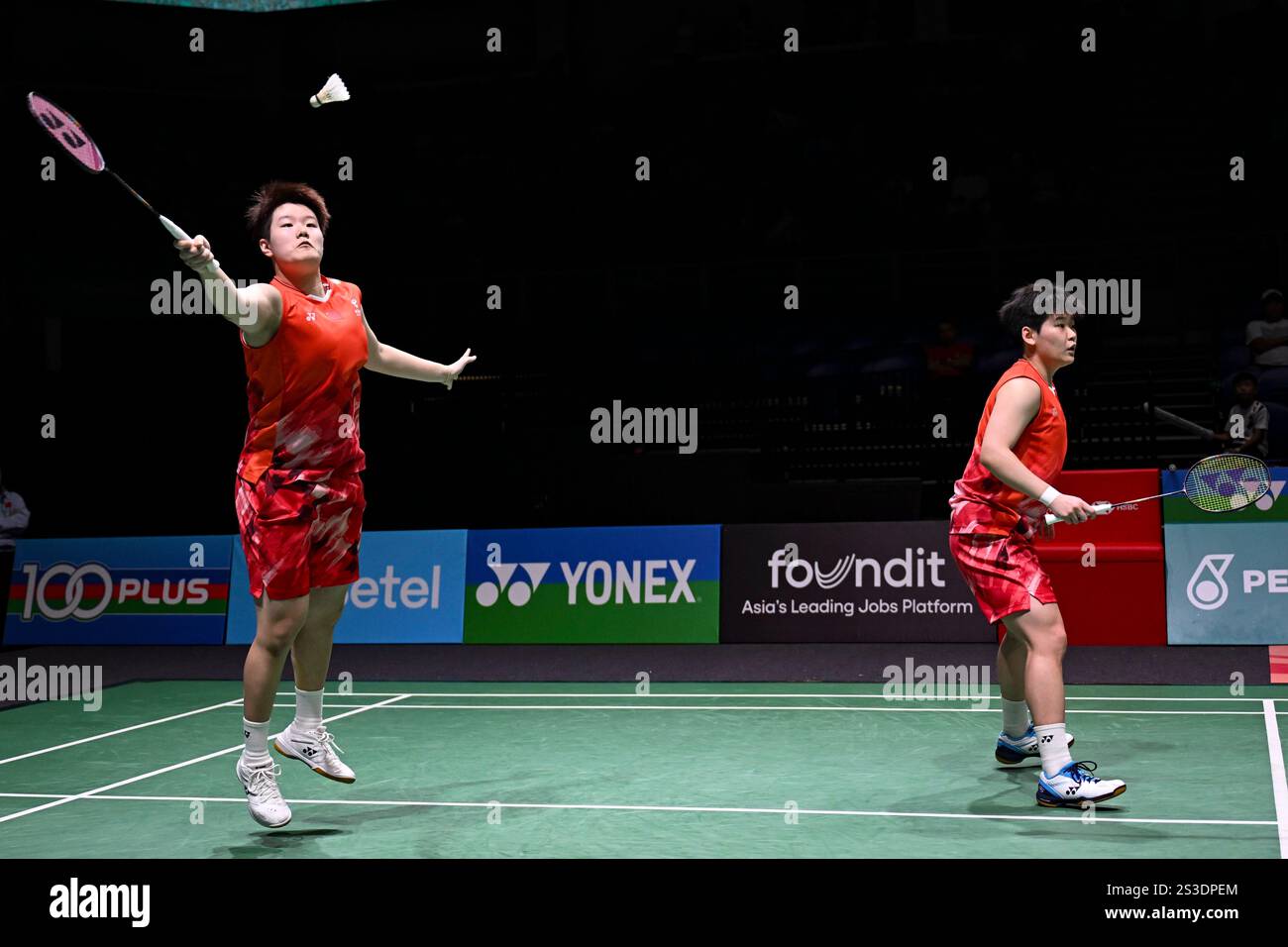 Kuala Lumpur, Malaysia. 9th Jan, 2025. Liu Shengshu/Tan Ning (R) compete during the women's ...