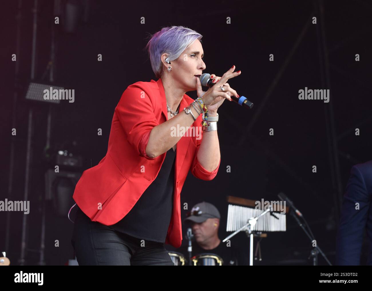 The South (Alison Wheeler) performing at Rewind South 2023, at Temple ...
