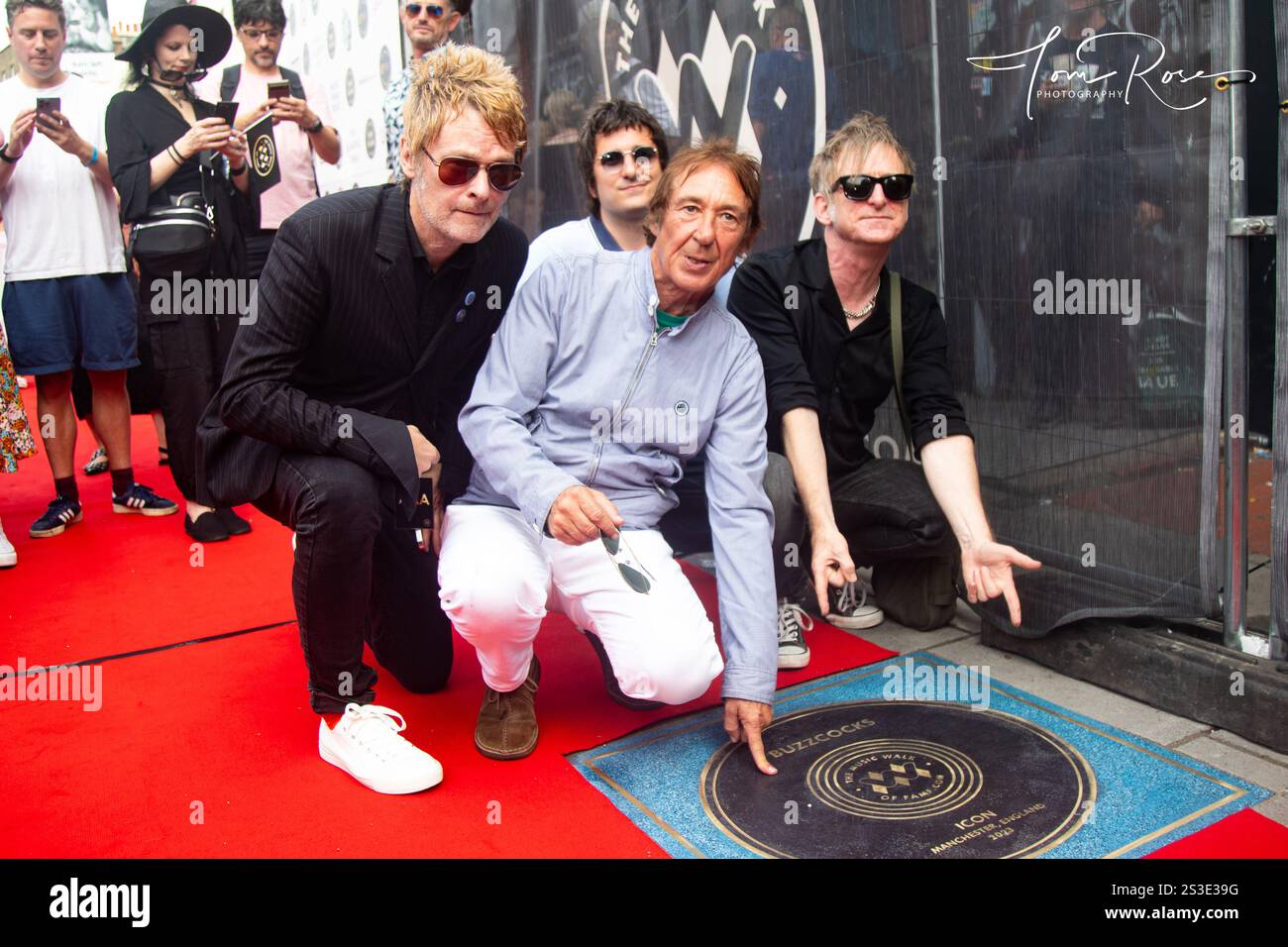 Carl Barat, Gary Crowley, Chris Remington, Steve Diggle, Mani Perazzoli ...
