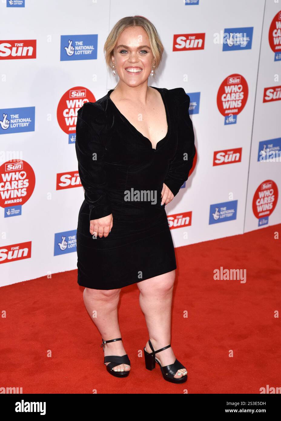 Ellie Simmonds attends The Sun Who Cares Wins Awards at The Roundhouse ...