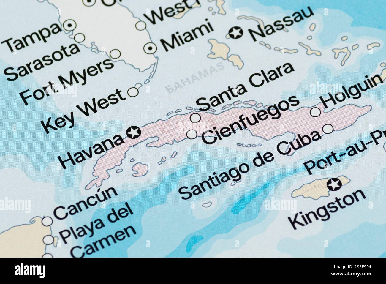 Close up to a Cuba political map with most important cities and country ...