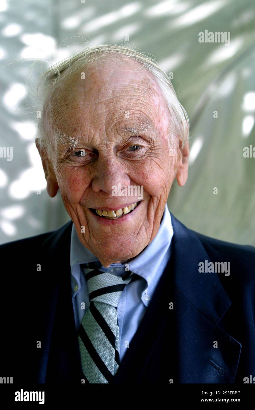 Veteran British journalist and commentator William (Bill) Deedes ...