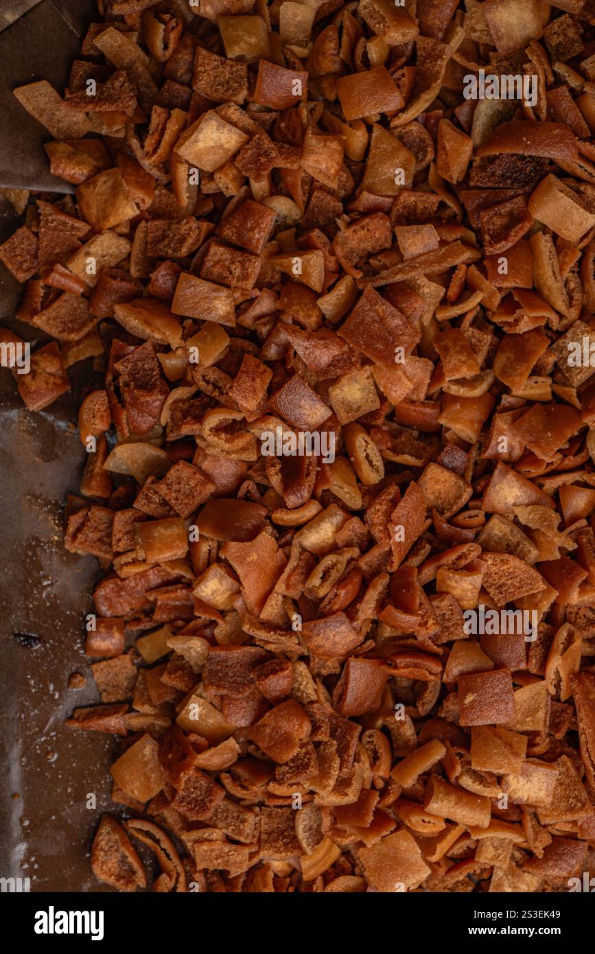 Crispy Fried Pita Bread texture for soups and fatteh Stock Photo - Alamy