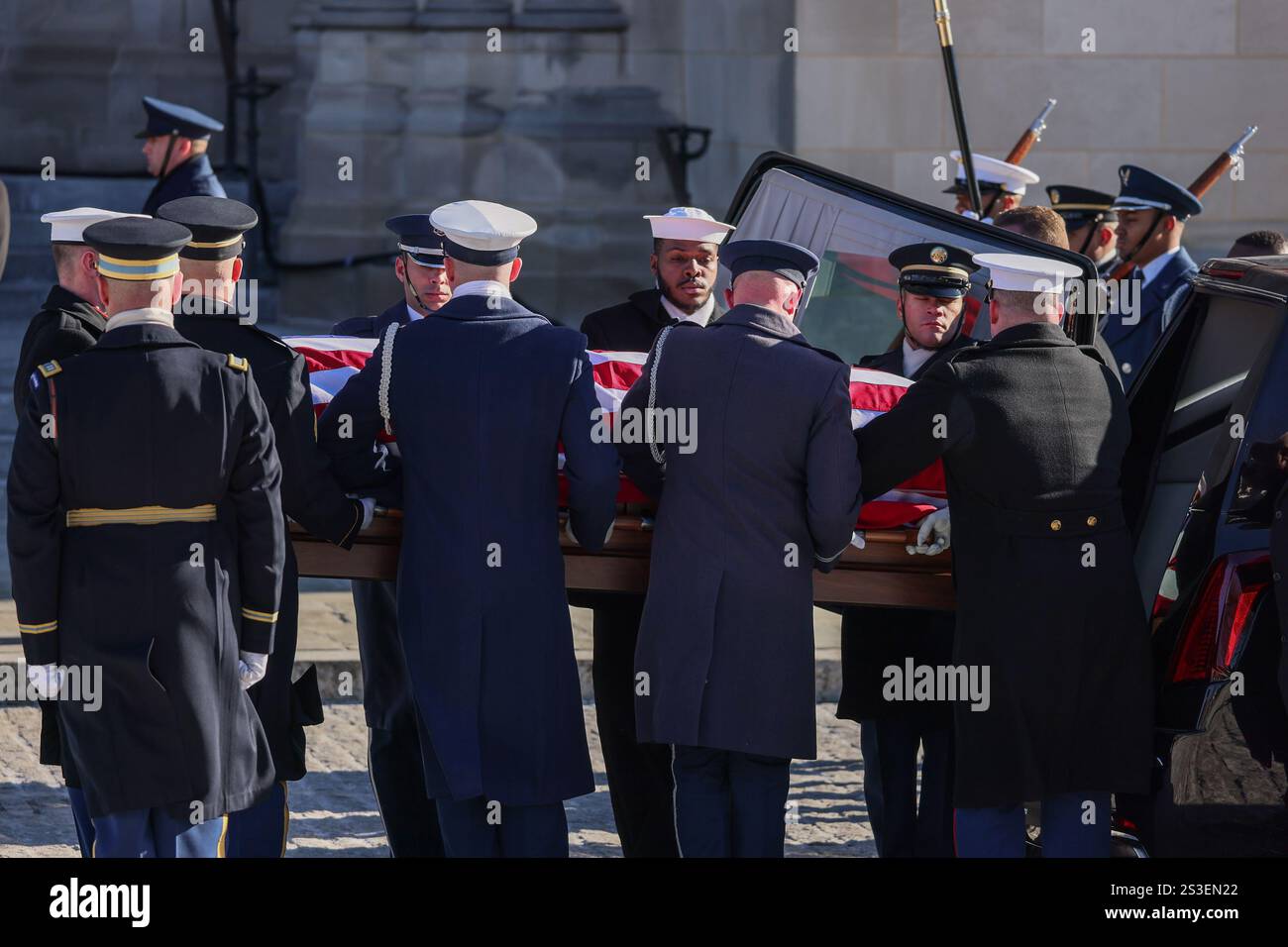 Washington, DC, United States. 09th Jan, 2025. Military pallbearers ...