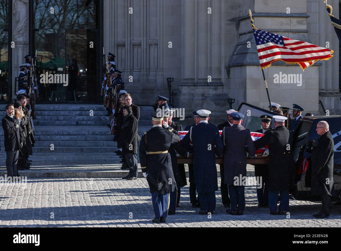 Washington, DC, United States. 09th Jan, 2025. Military pallbearers ...