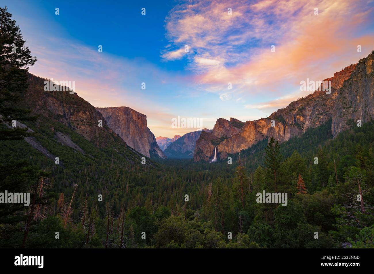 Yosemite Valley and Bridalveil Fall at sunset from tunnel view ...