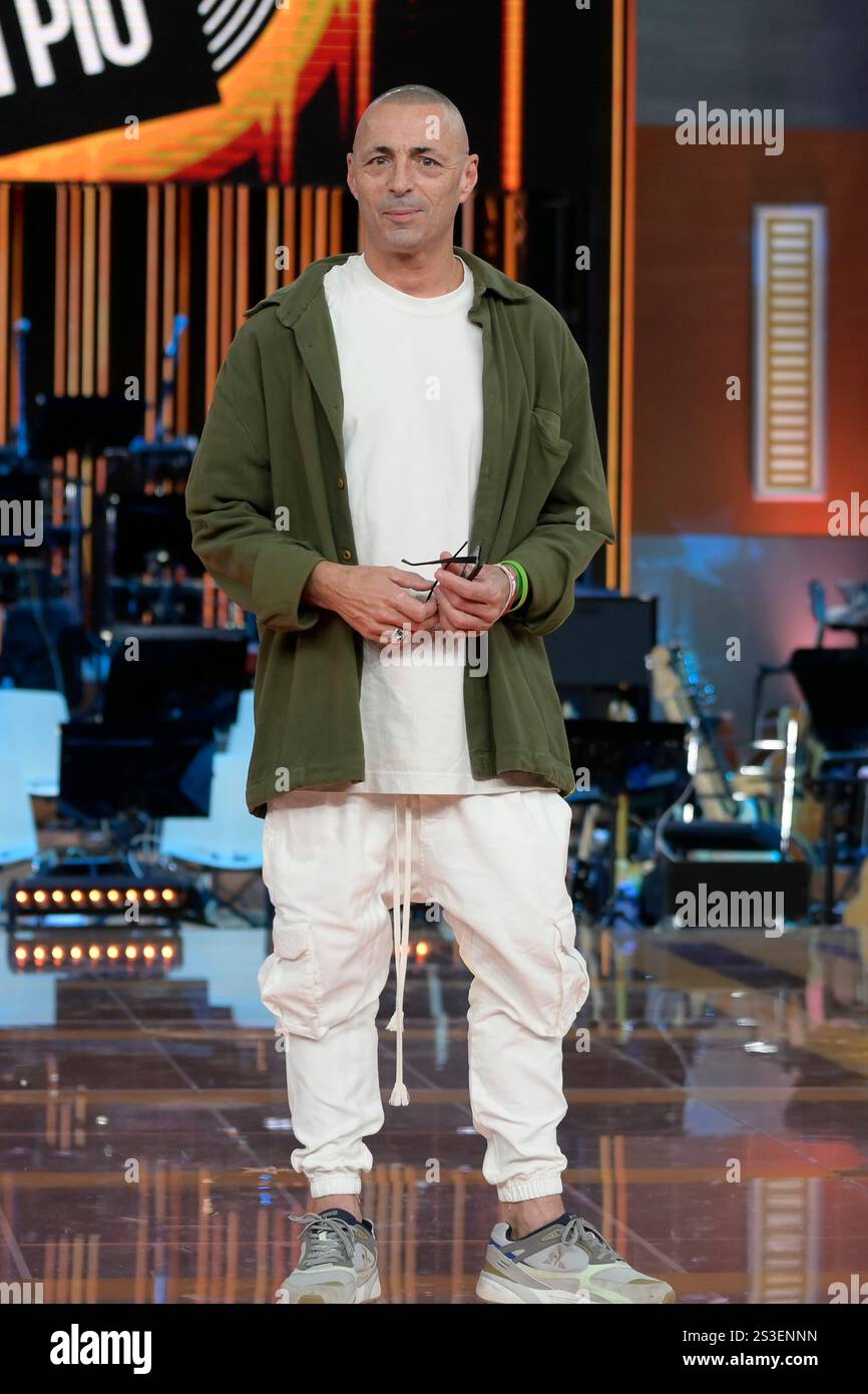 Alex Britti attends the photocall of Rai tv program "Ora o mai più" at ...