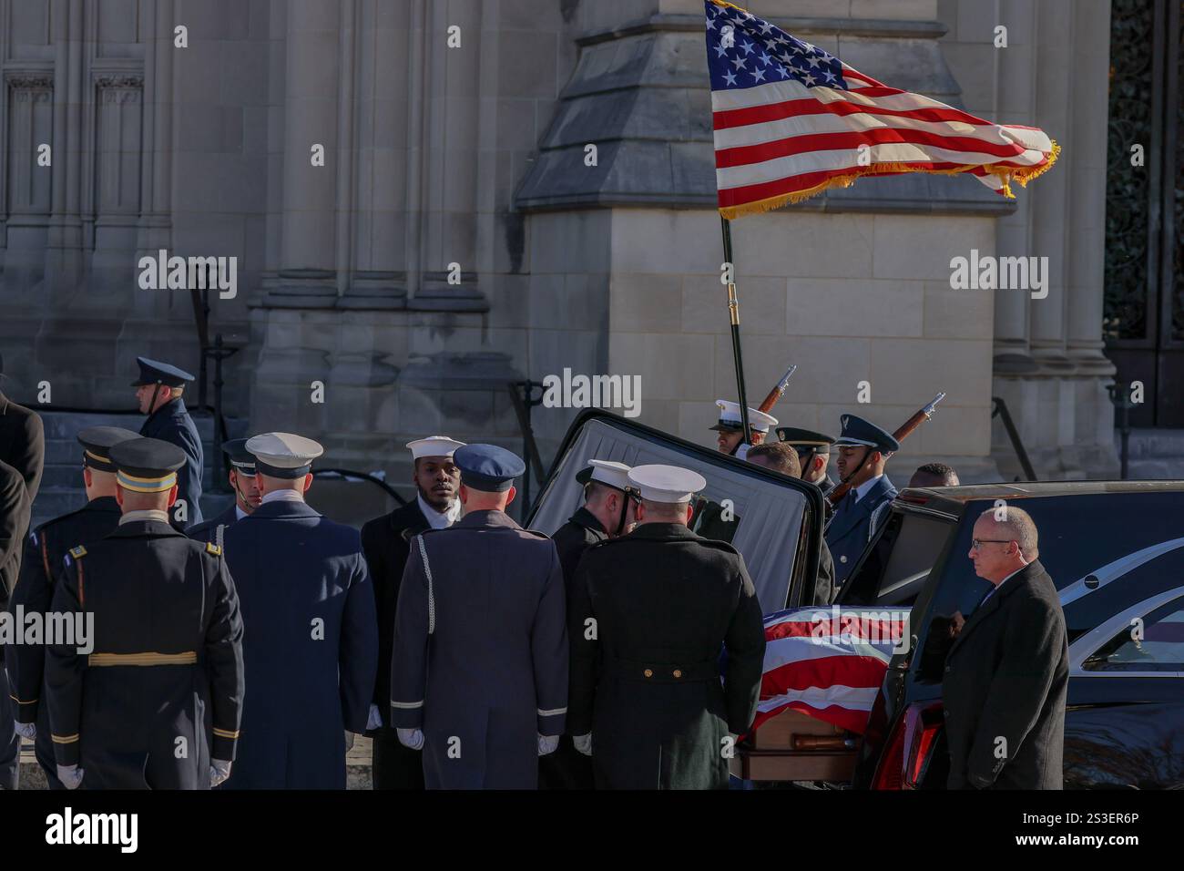 Washington, DC, United States. 09th Jan, 2025. Military pallbearers ...