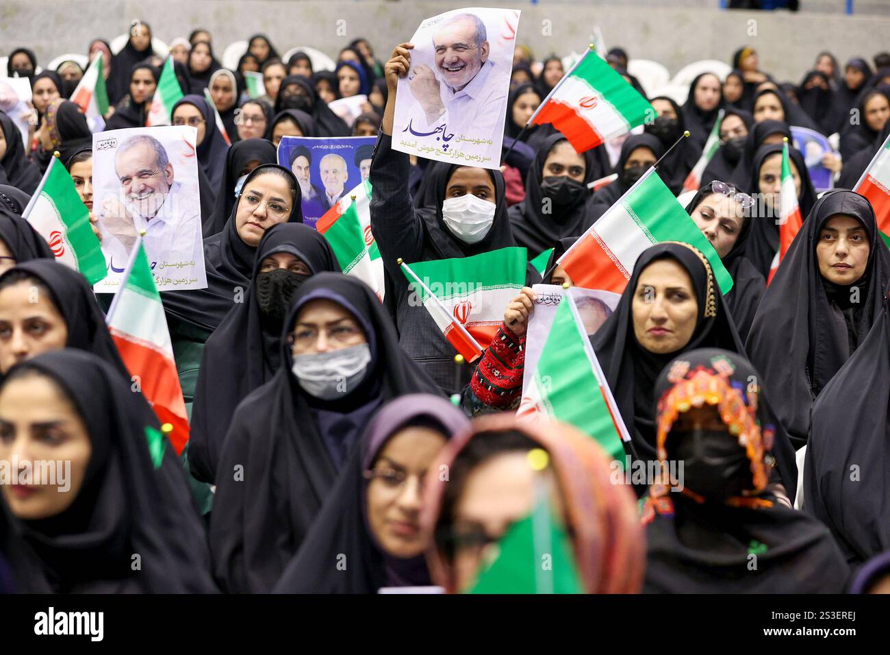 Chabahar, Sistan And Baluchestan, Iran. 9th Jan, 2025. Iranian women ...