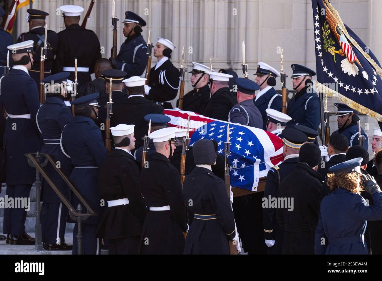 Washington, United States. 09th Jan, 2025. Military pallbearers carry ...