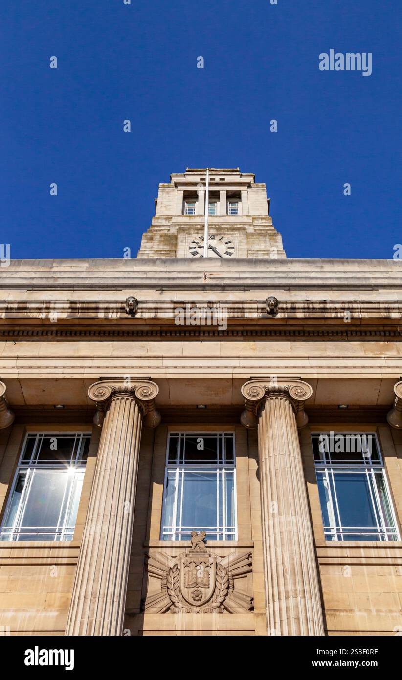 Clock tower on Parkinson Building Leeds University West Yorkshire ...