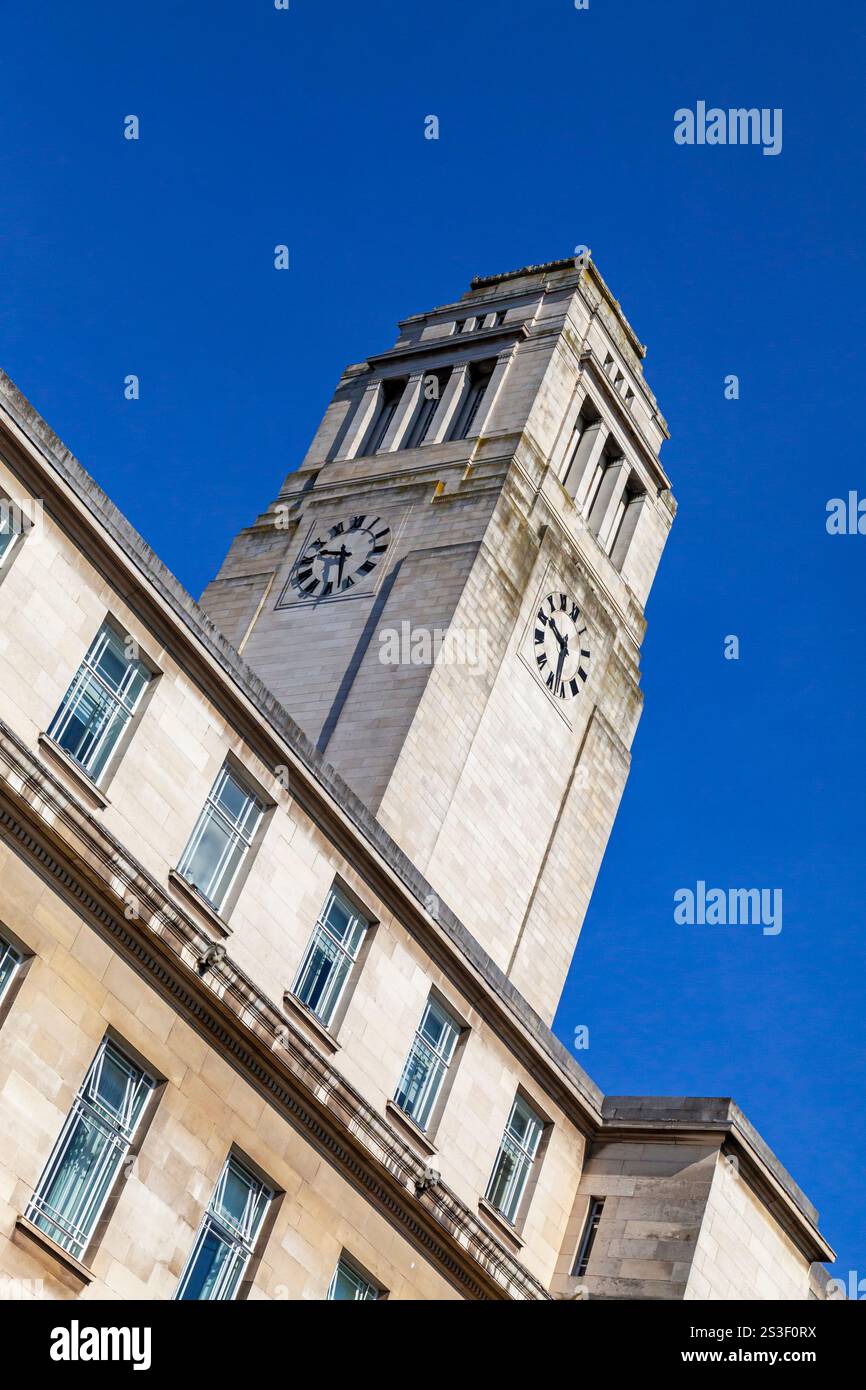 Clock tower on Parkinson Building Leeds University West Yorkshire ...