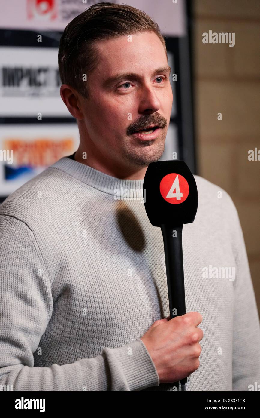 250109 Skellefteås tränare Pierre Johnsson under ishockeymatchen i SHL ...