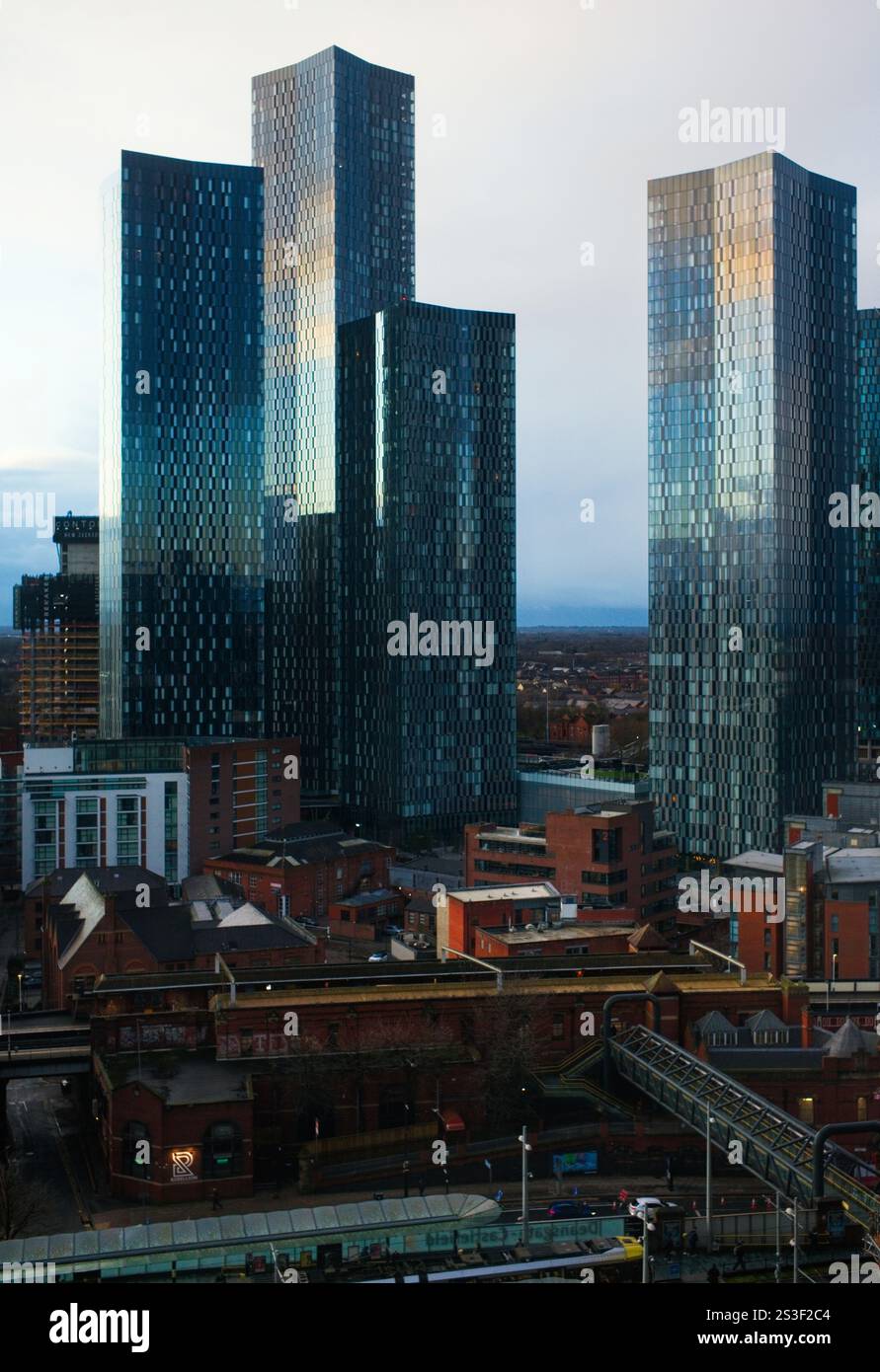 Tower blocks at Castlegate area of Manchester Stock Photo - Alamy