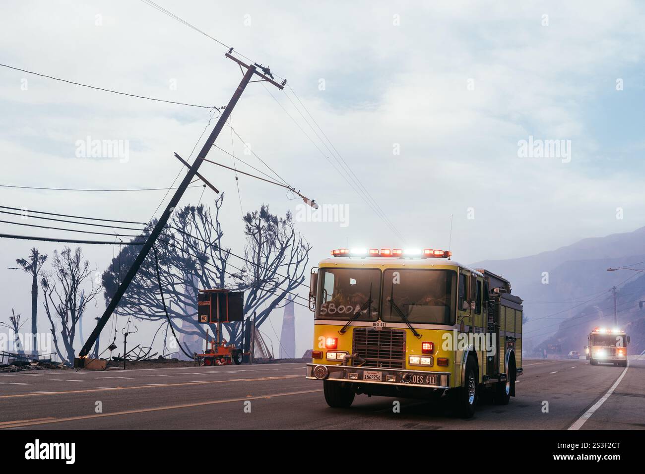The Palisades Fire continues to rage on in its second day, extending to ...