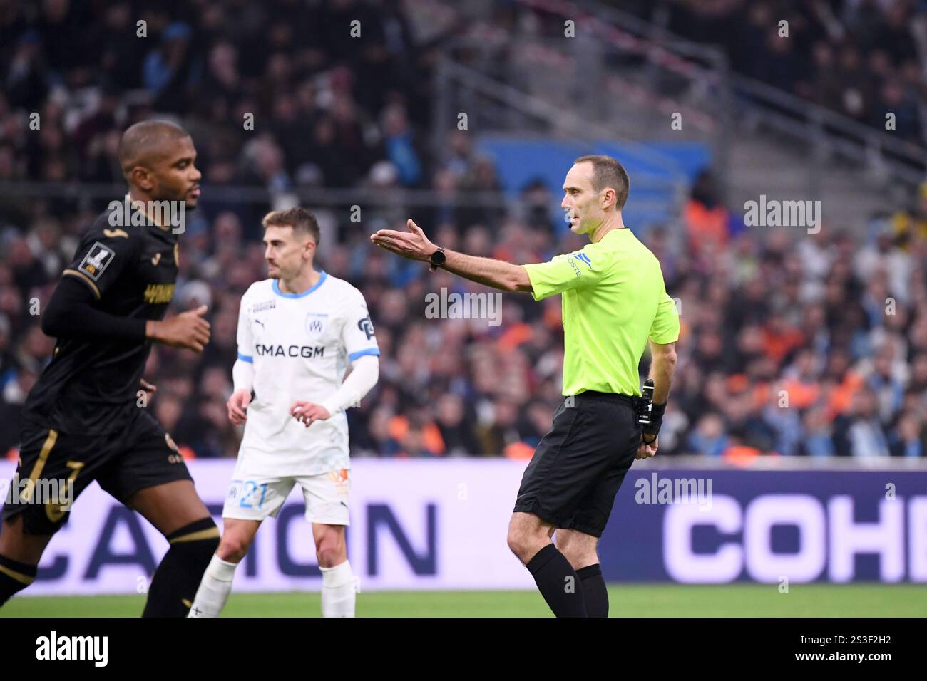 Thomas LEONARD (ARBITRE) during the Ligue 1 McDonald's match between ...