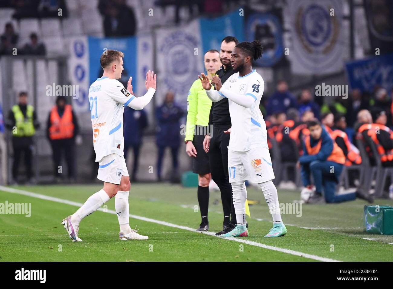 17 Jonathan ROWE (om) during the Ligue 1 McDonald's match between ...