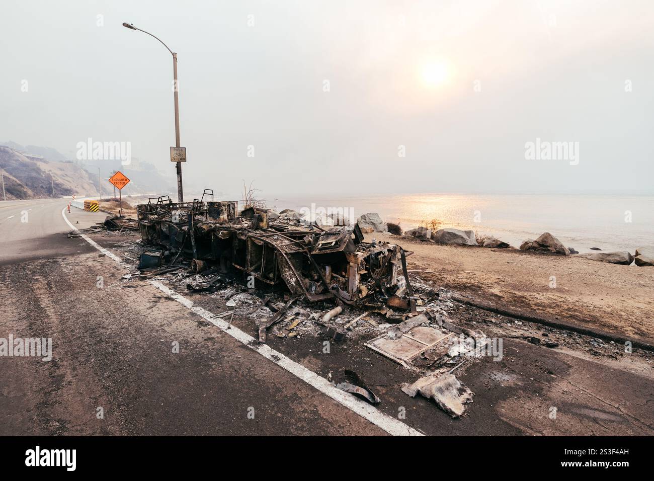 The Palisades Fire continues to rage on in its second day, extending to ...