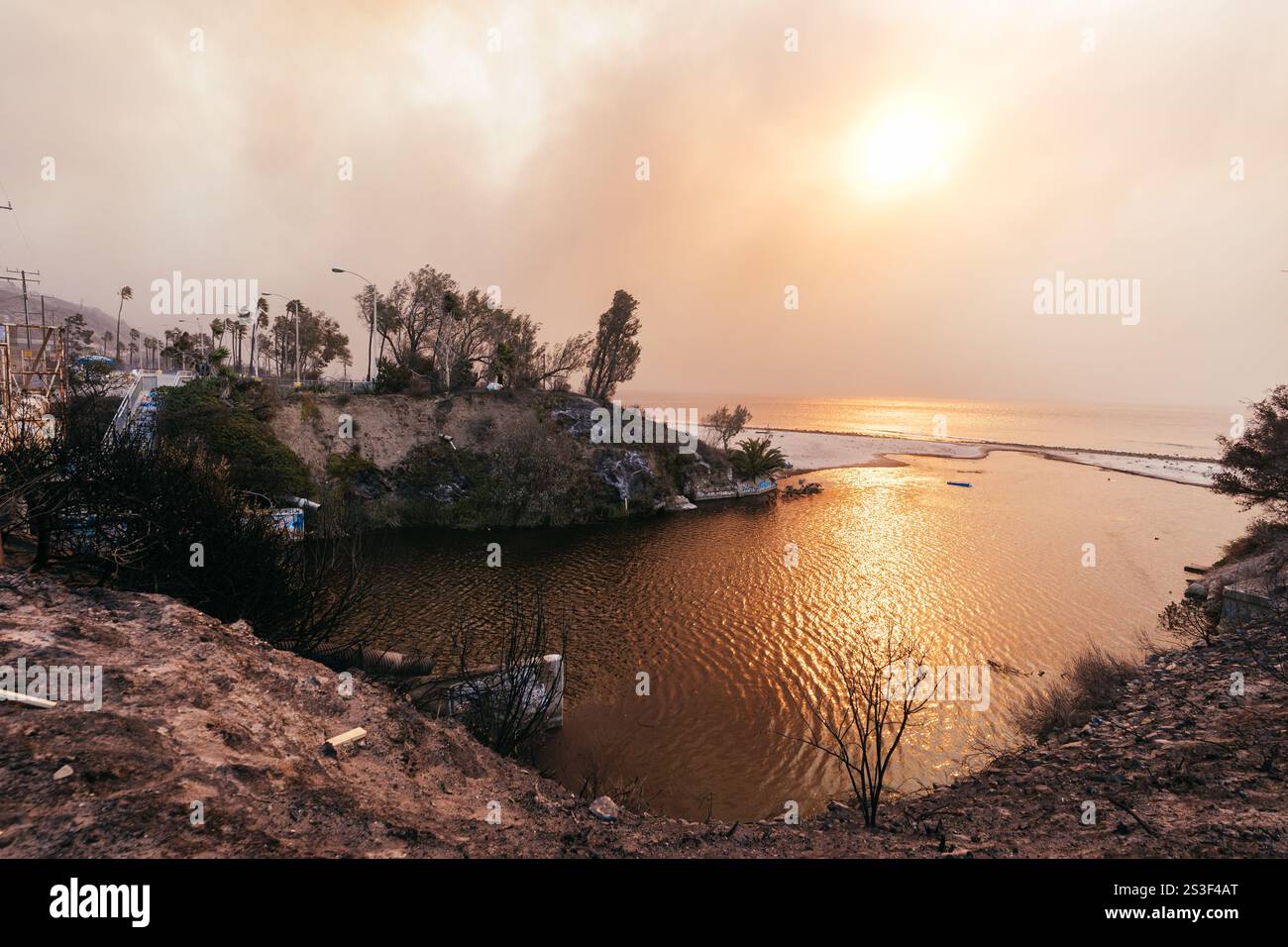 The Palisades Fire continues to rage on in its second day, extending to ...