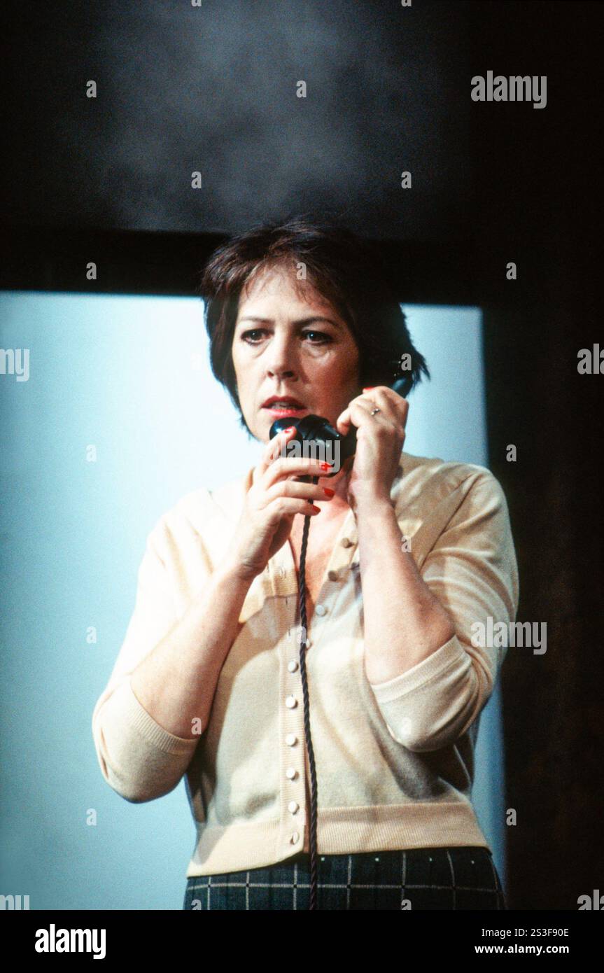 The deep blue sea terence rattigan hi-res stock photography and images ...