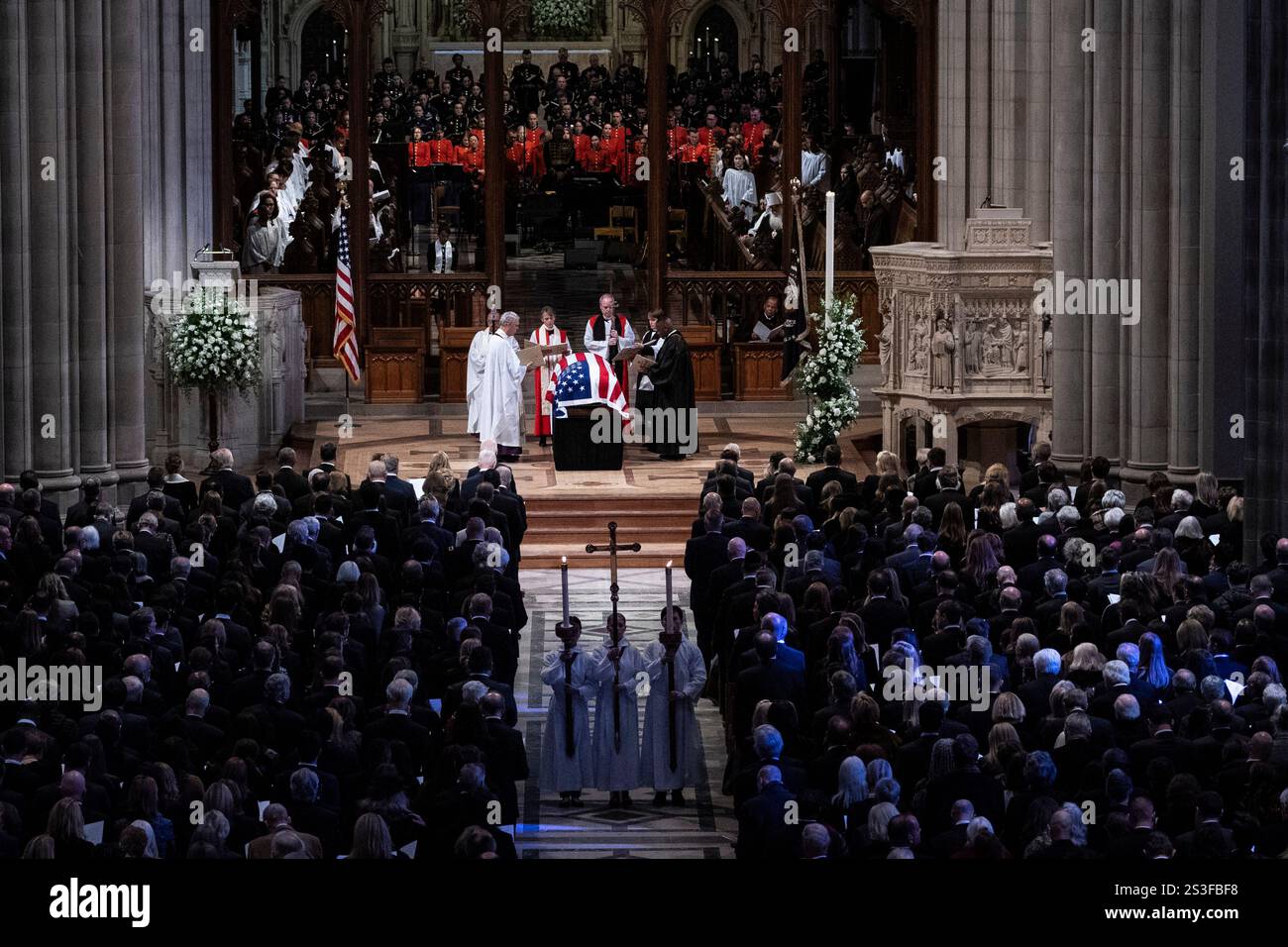 Washington, United States. 09th Jan, 2025. Military pallbearers carry ...