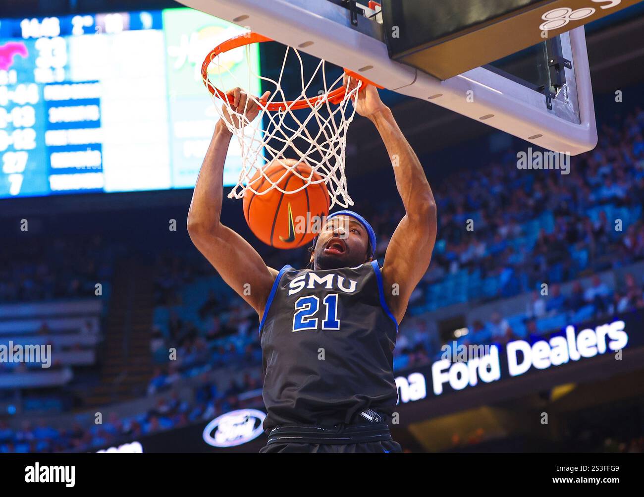 January 7, 2025: SMU junior Yohan Traore (21) dunks ball. NCAA ...