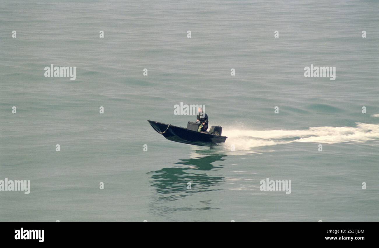 First Gulf War: 20th March 1991 A Royal Navy Rigid Raider (RRC) boat ...