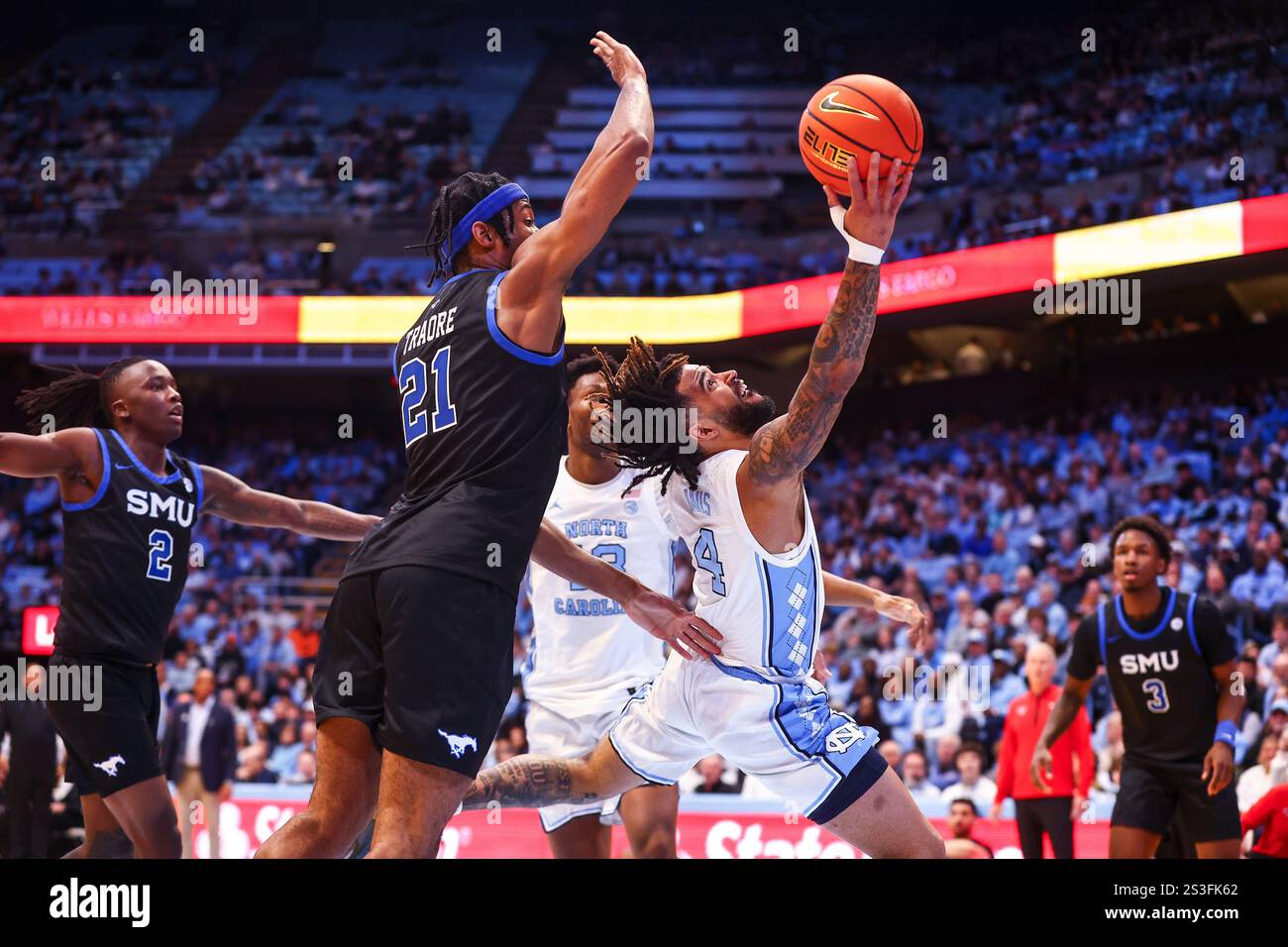 January 7, 2025: SMU junior Yohan Traore (21) tries to block shot of ...