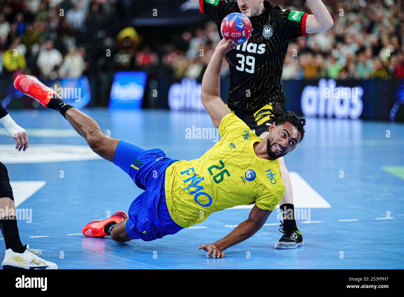 Wurf/Tor Hugo Bryan Monte dos Santos (Brasilien, #26) GER, Deutschland ...