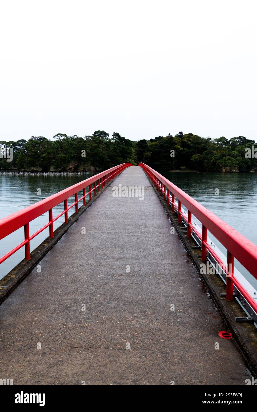 Fukuura Island (福浦島, Fukuurajima) a pine-covered island in Matsushima ...
