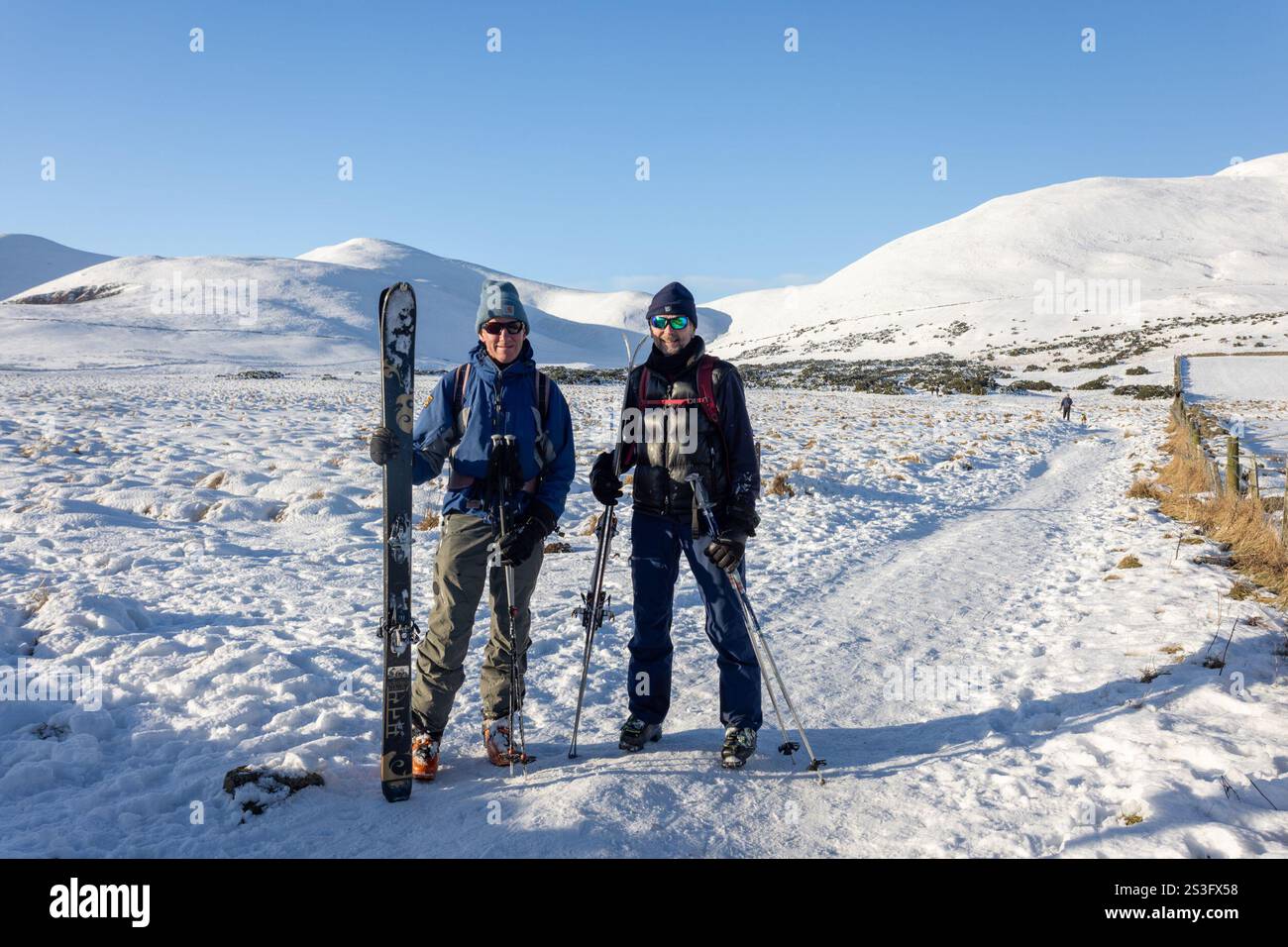 Pentland Hills. Midlothian. Scotland, UK. 09th Jan, 2025. Friends ...