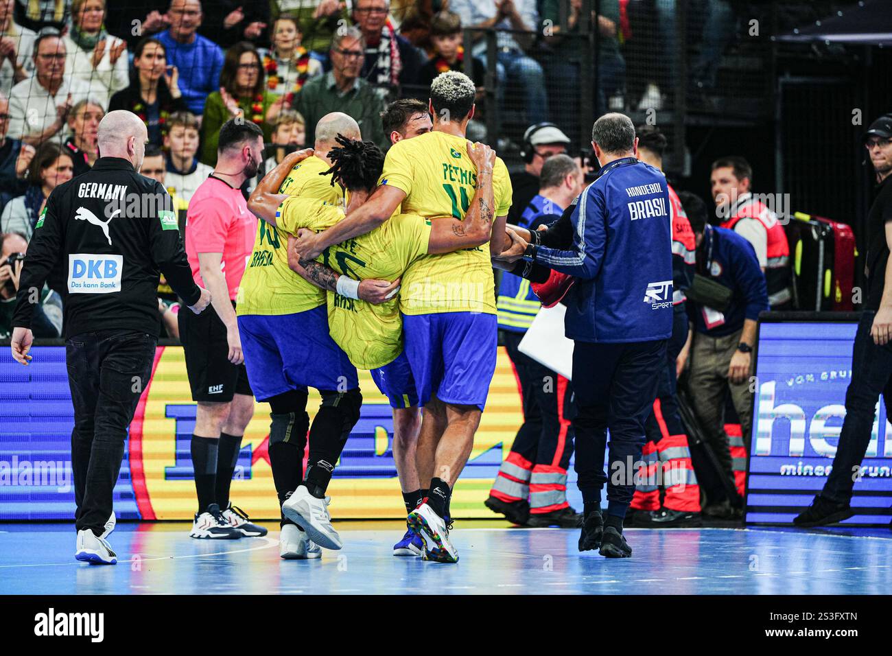 Verletzung Hugo Bryan Monte dos Santos (Brasilien, #26) GER ...