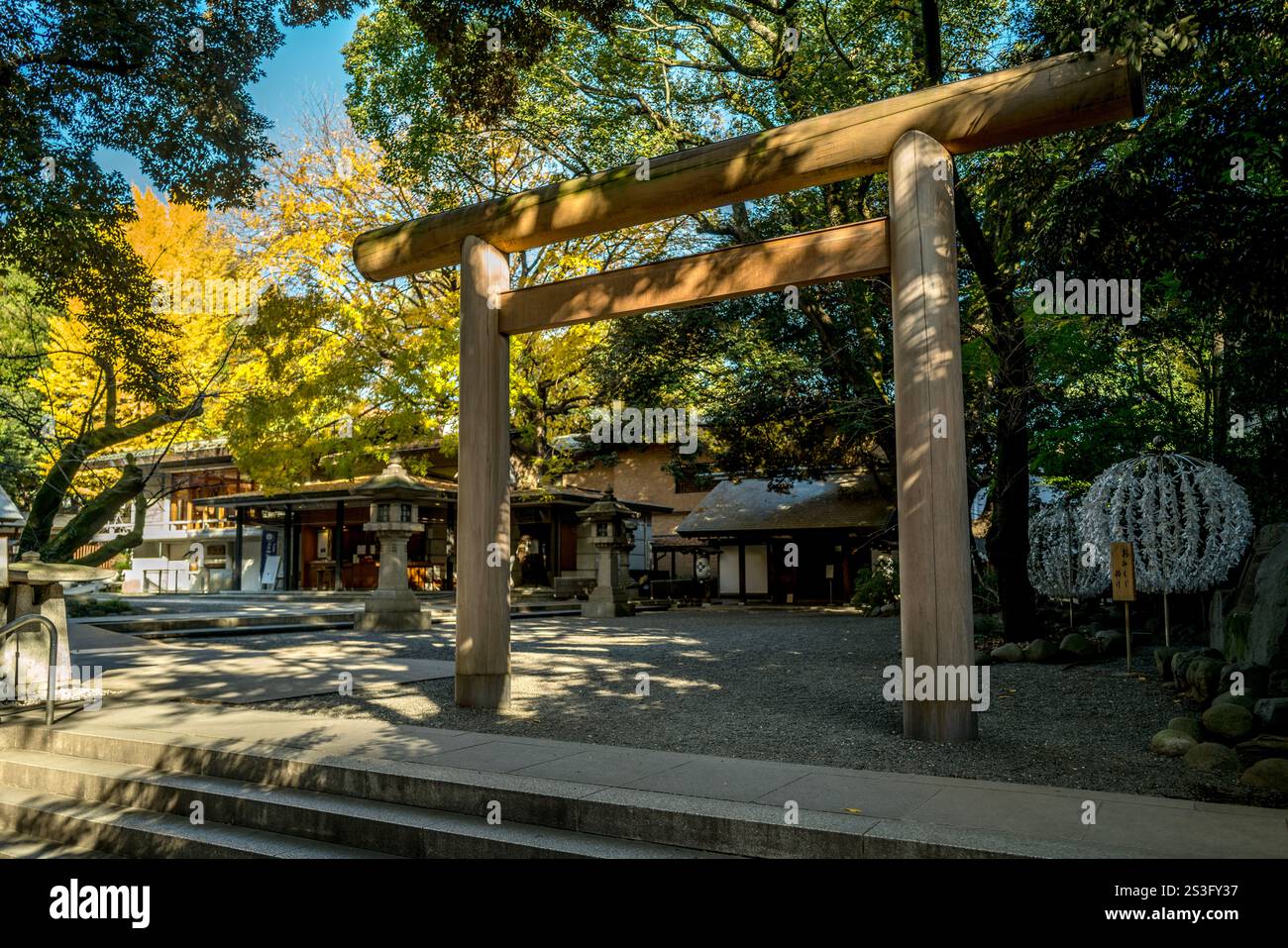 The Nogi Shrine complex in the heart of Tokyo's midtown, Japan Stock Photo - Alamy