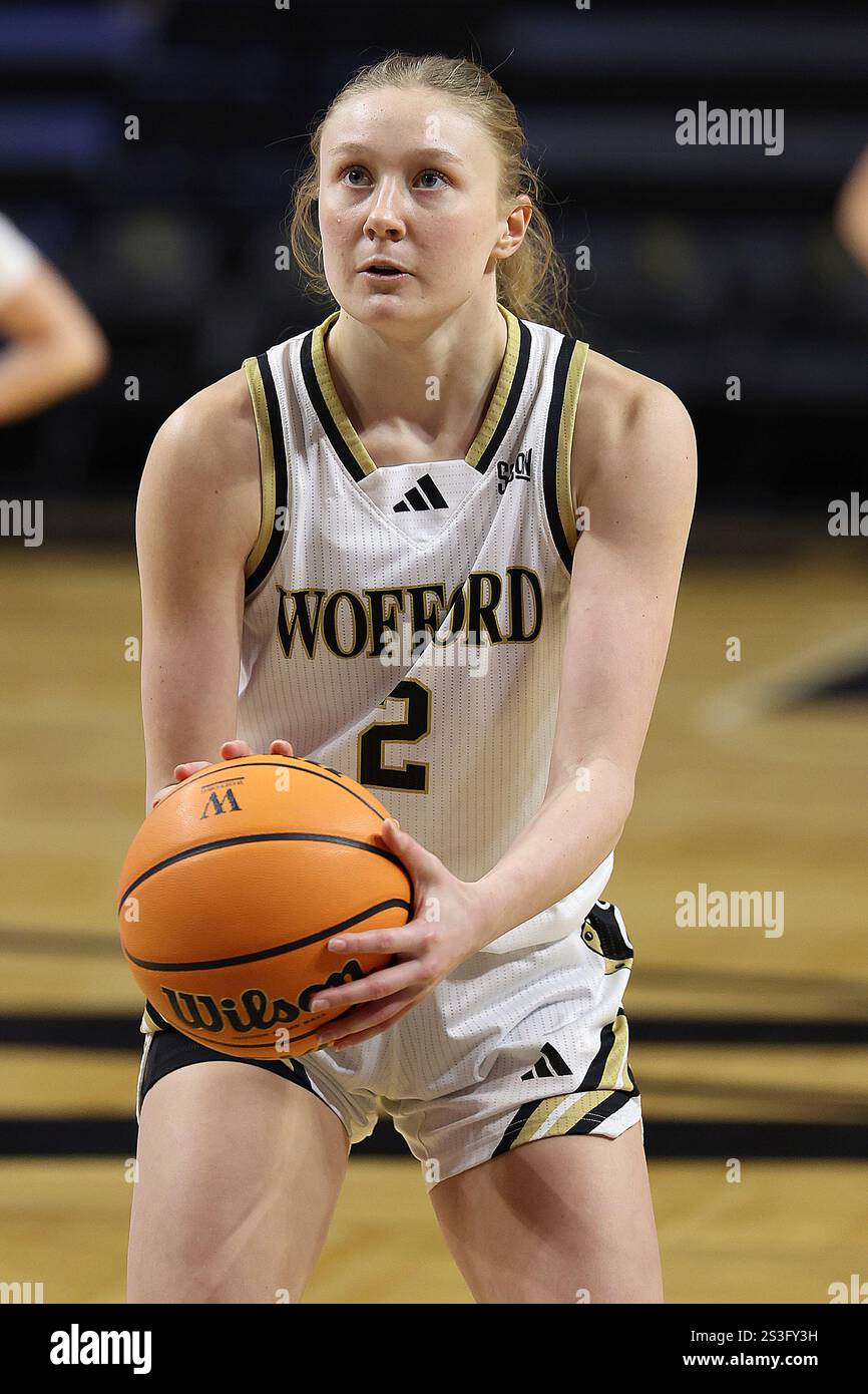SPARTANBURG, SC - JANUARY 02: Wofford Terriers guard Maddie Heiss (2 ...
