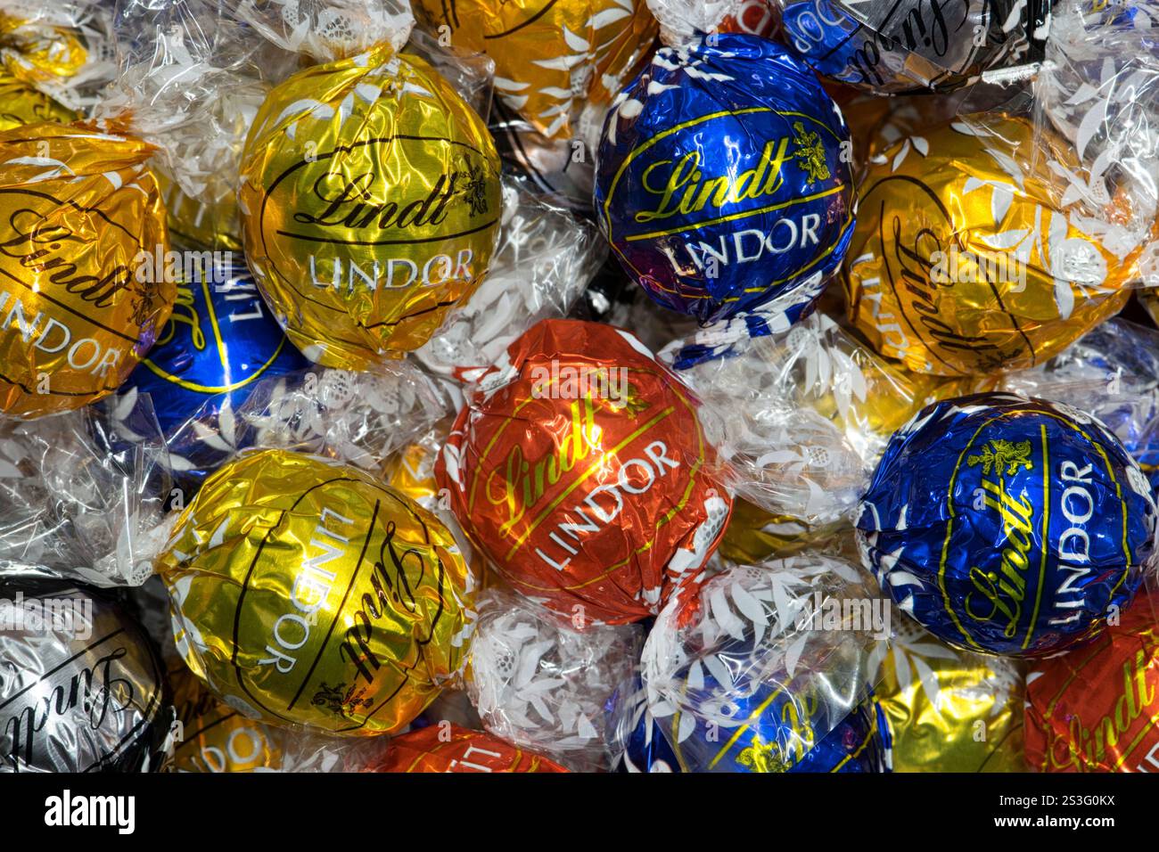Houston, Texas USA 01-01-2025: Lindt Lindor chocolate truffles in ...