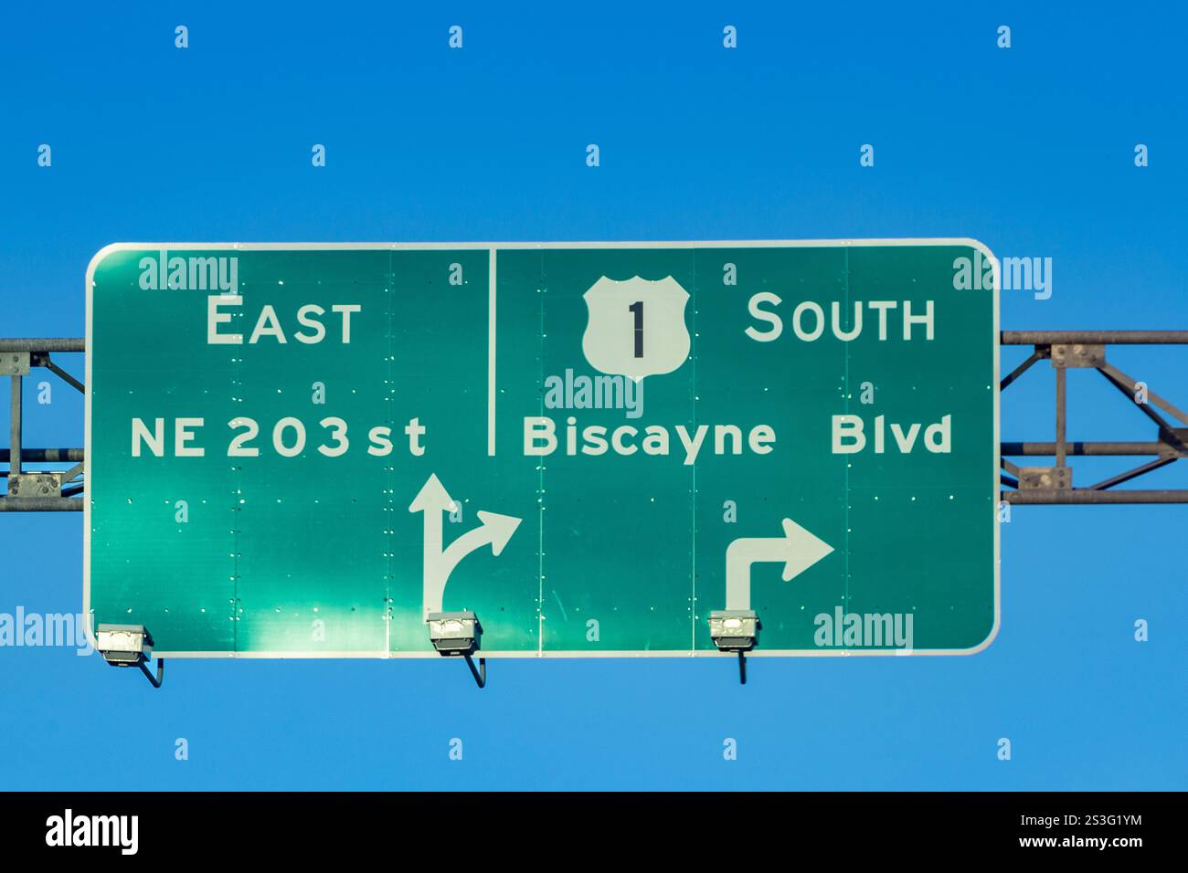 traffic sign at the highway in Miami with 204 street, biscane highway ...