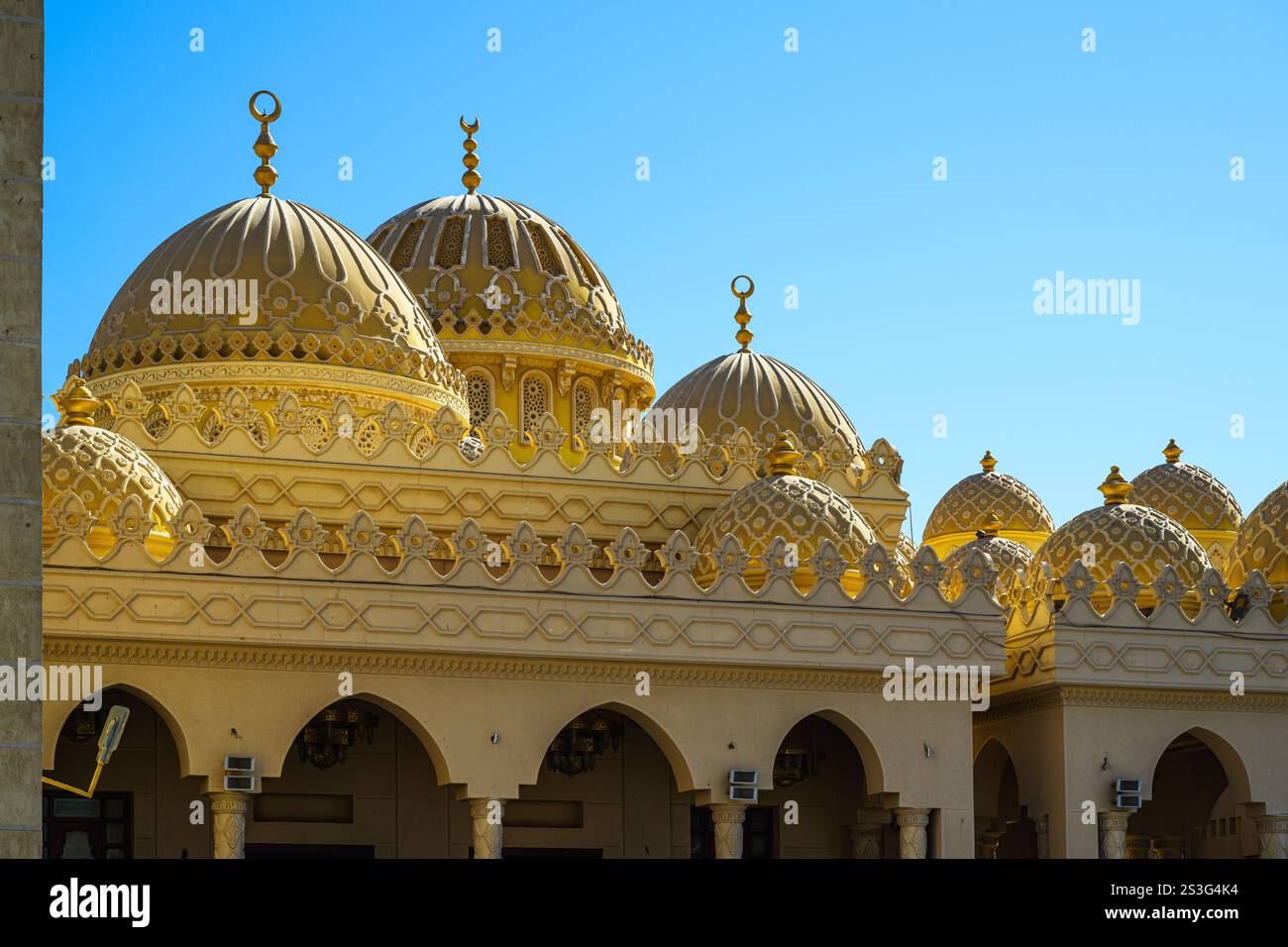 Al Mina Mosque, Hurghada, Red Sea, Egypt Stock Photo - Alamy