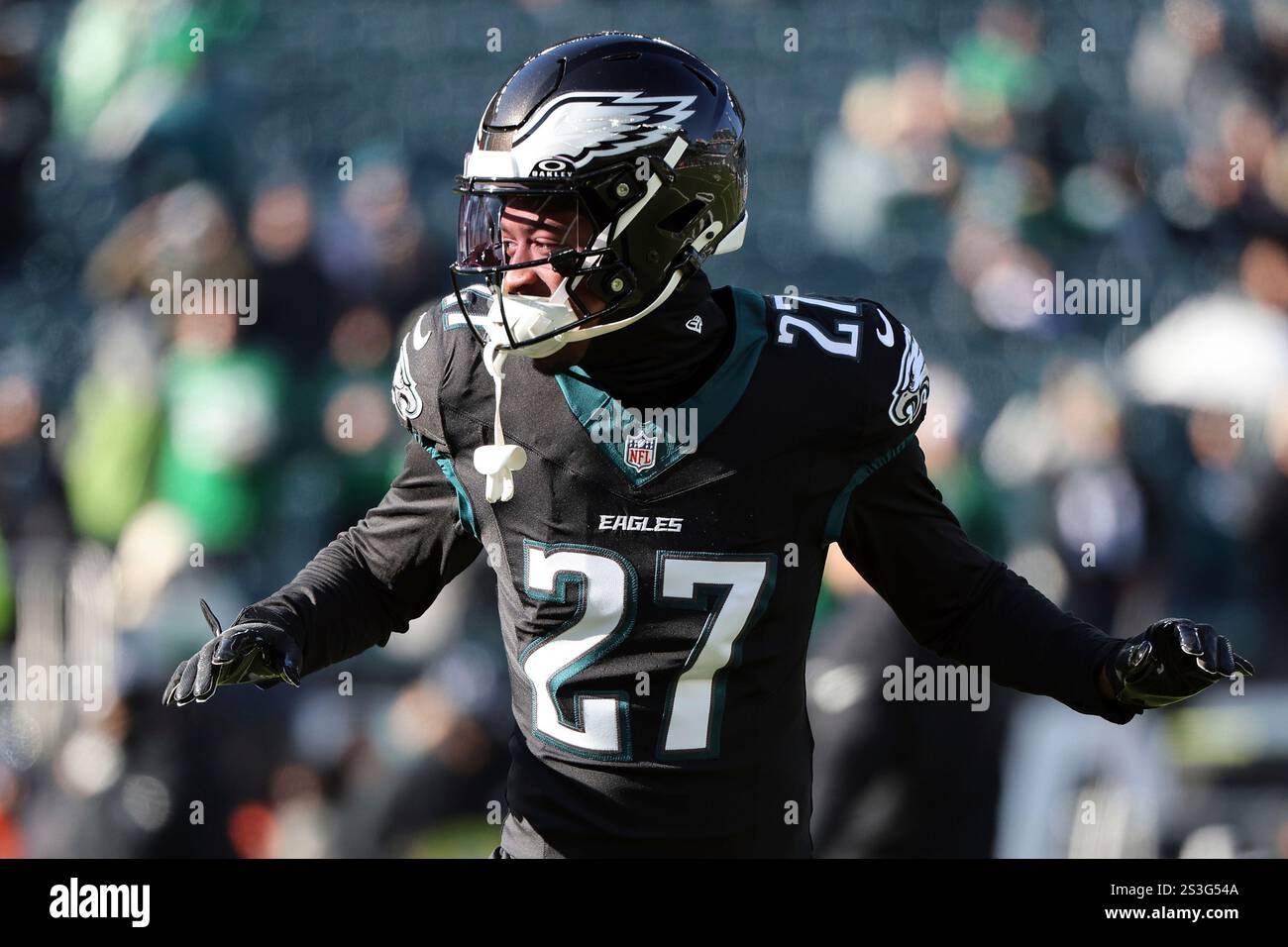 Philadelphia Eagles cornerback Quinyon Mitchell (27) dances before an ...