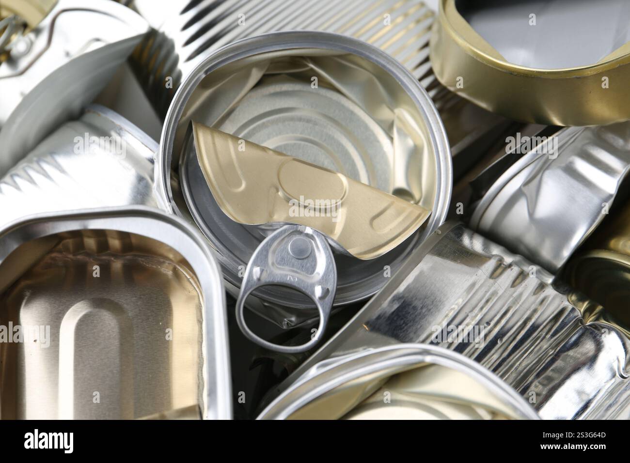 Many crumpled tin cans as background, closeup Stock Photo - Alamy