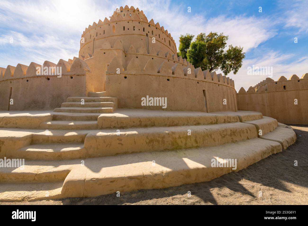 The Round Tower of the Al Jahili Fortress, a 19th century mudbrick ...