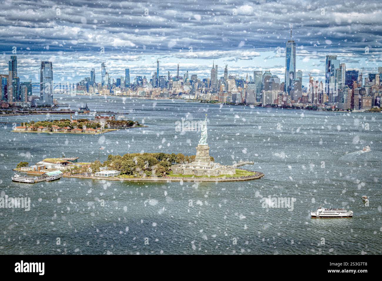 Statue of Liberty standing proud in NYC, NY Stock Photo - Alamy