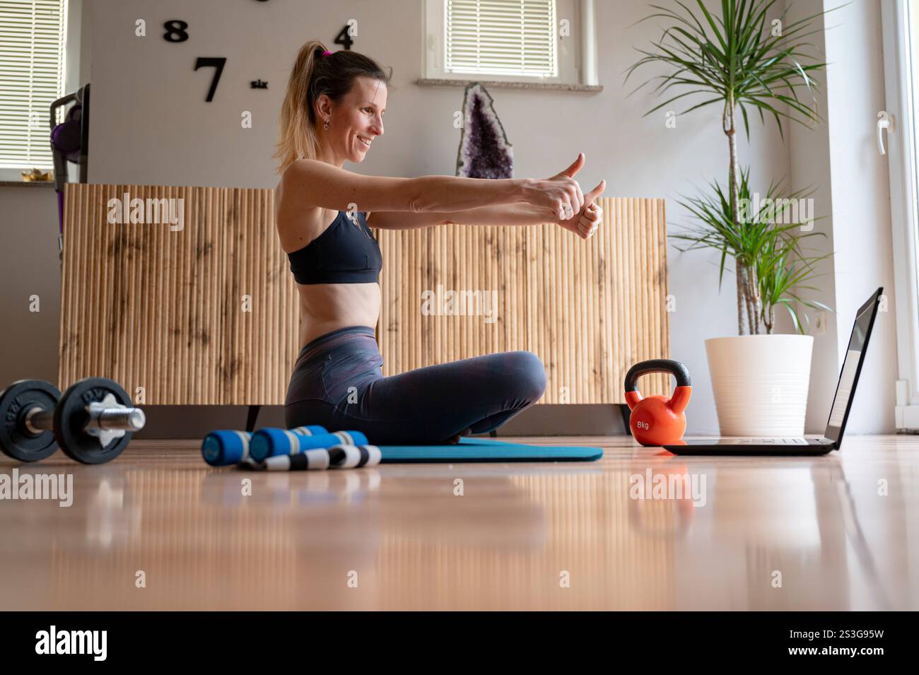 Virtual fitness setup hi-res stock photography and images - Alamy