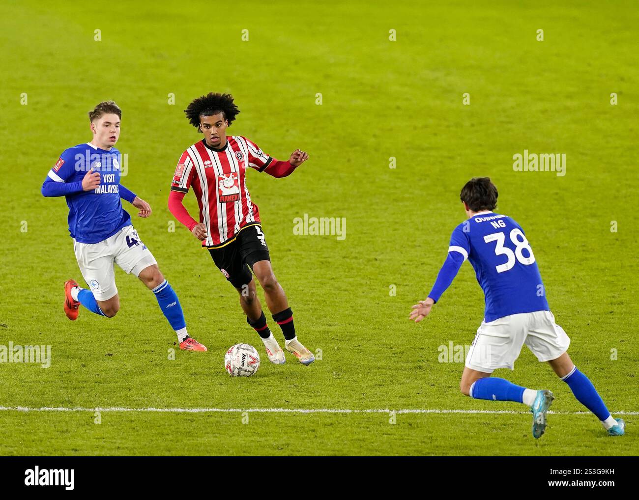 Sheffield, UK. 9th Jan, 2025. Sam McCallum of Sheffield United with ...