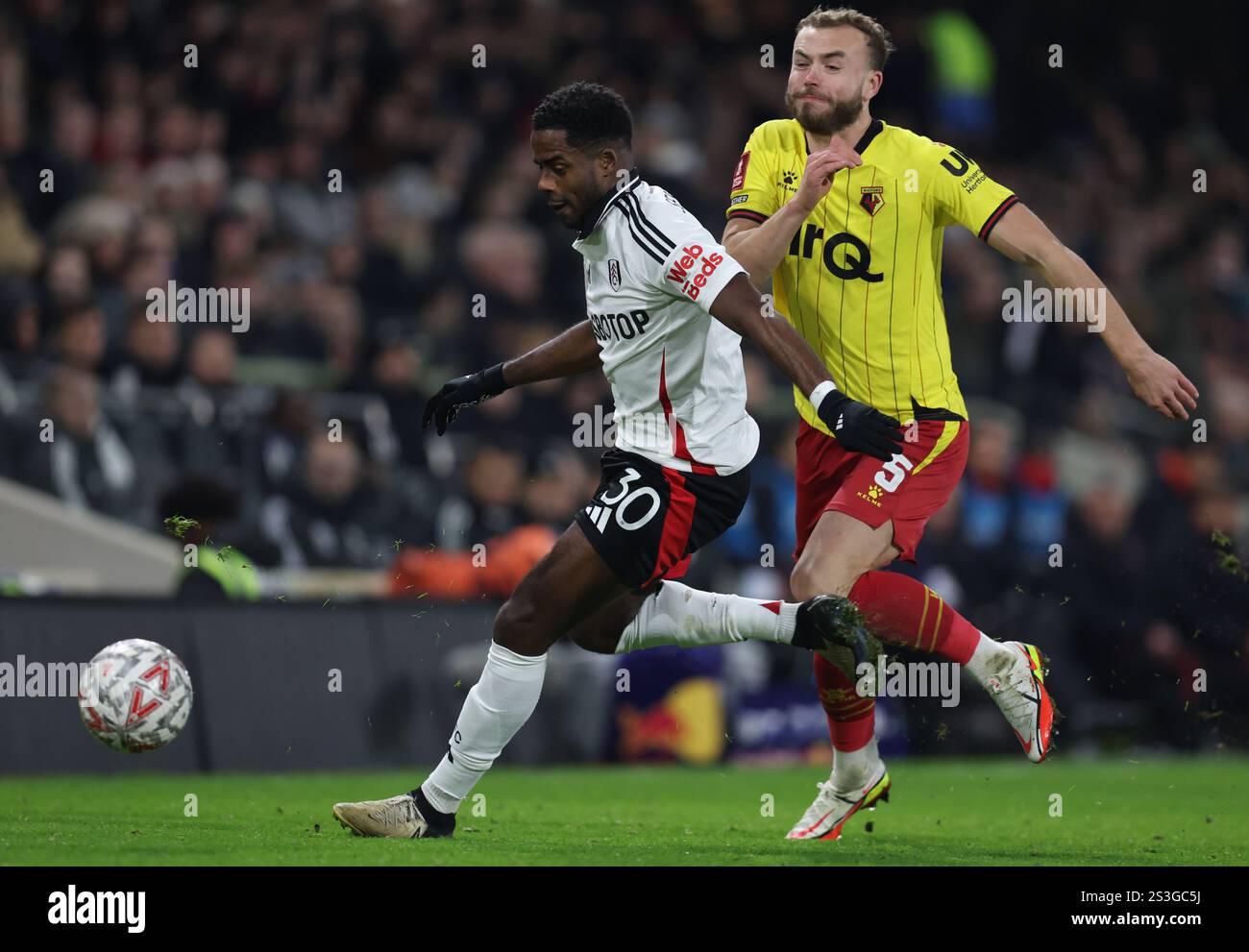 London, UK. 9th Jan, 2025. Ryan Sessegnon of Fulham and Ryan Porteous ...