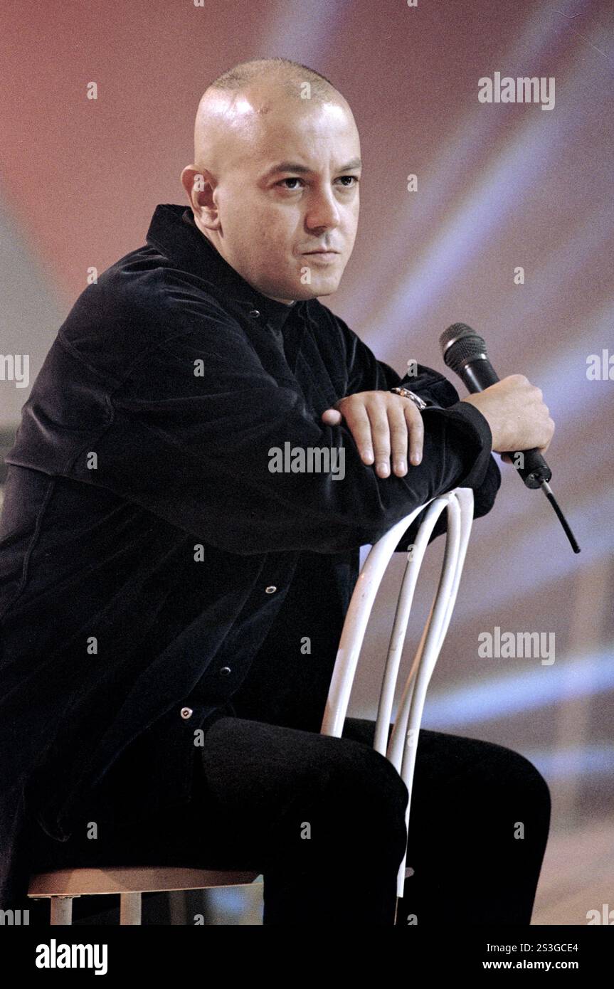 Enrico ruggeri photos 1997 hi-res stock photography and images - Alamy