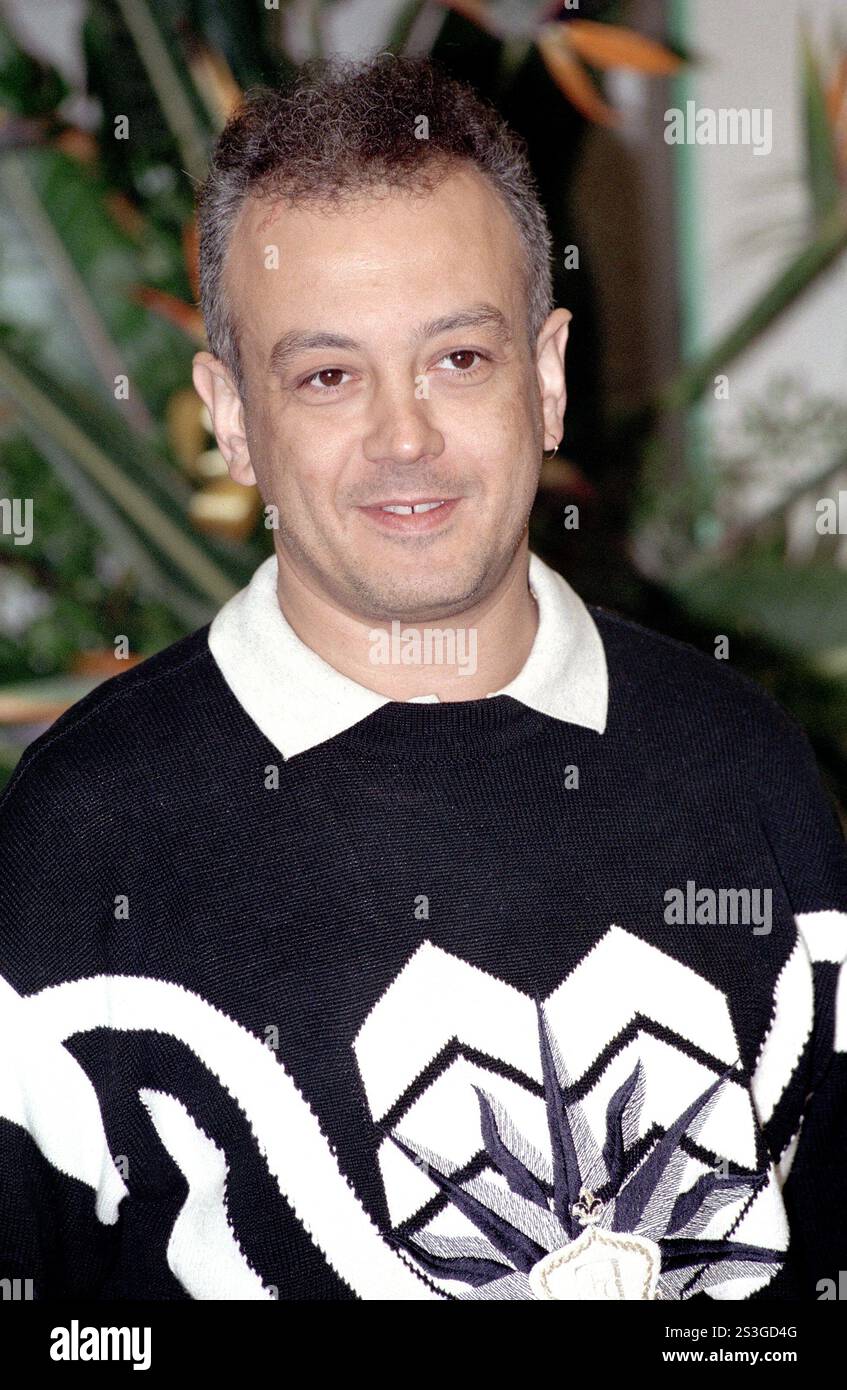 Enrico ruggeri sanremo 1996 hi-res stock photography and images - Alamy