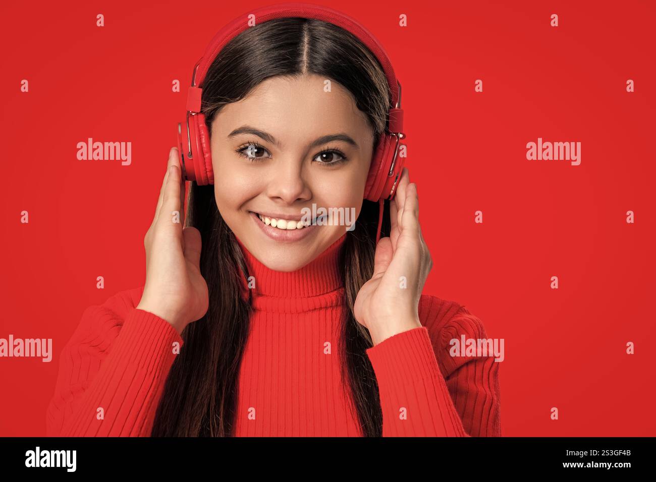 Student listen audio. Teen girl listen to music in headphones. Music ...