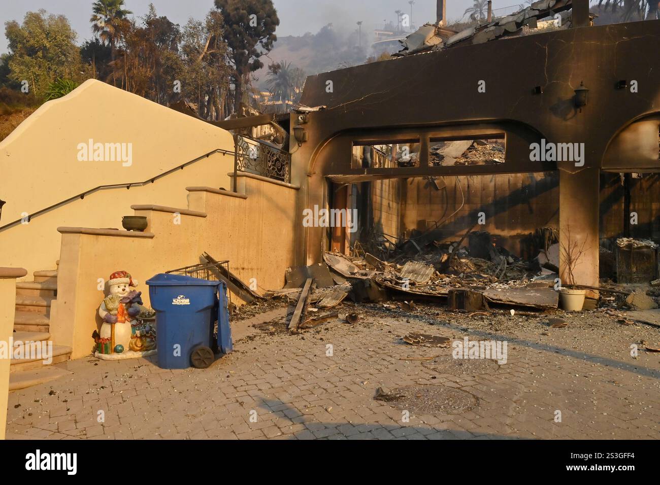 Los Angeles, United States. 09th Jan, 2025. The remains of one of the ...