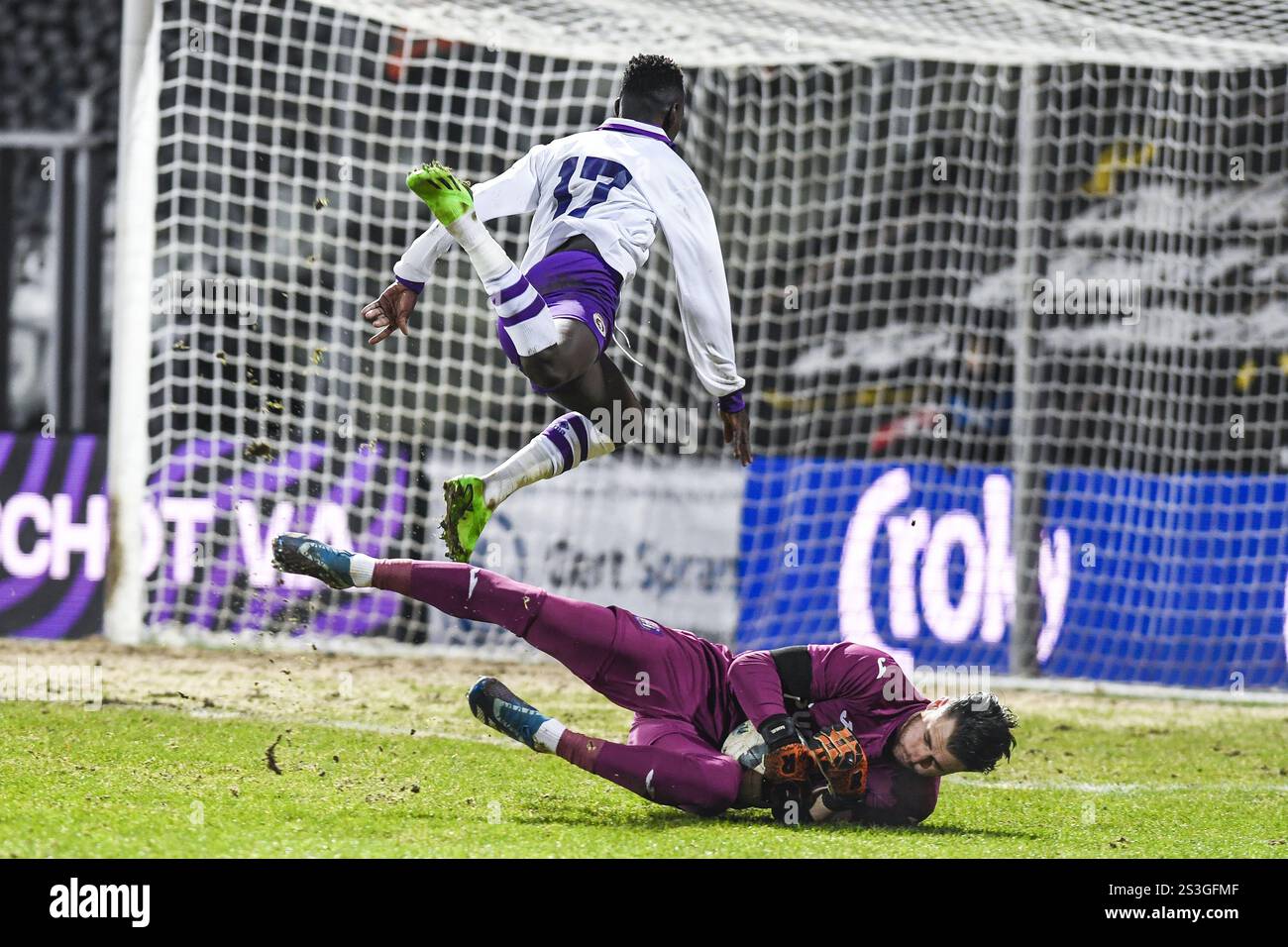 Antwerp, Belgium. 09th Jan, 2025. Beerschot's Marwan Al-Sahafi and ...